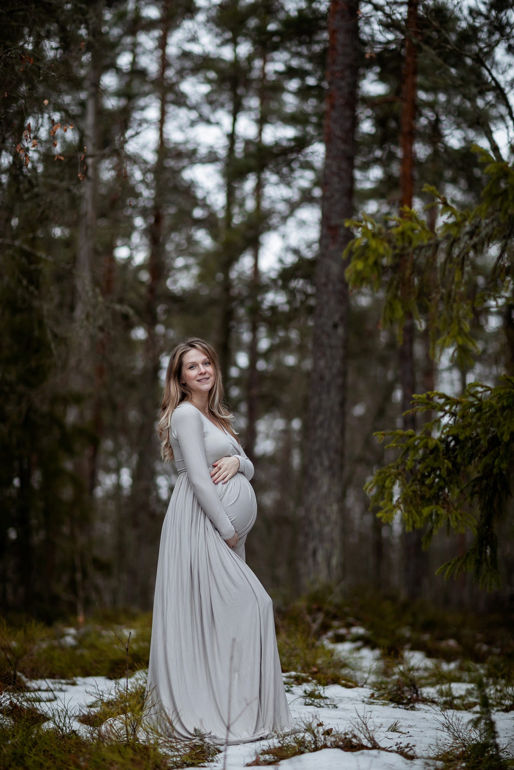 Raskauskuvaus talvella. - Erika Lindström Photography